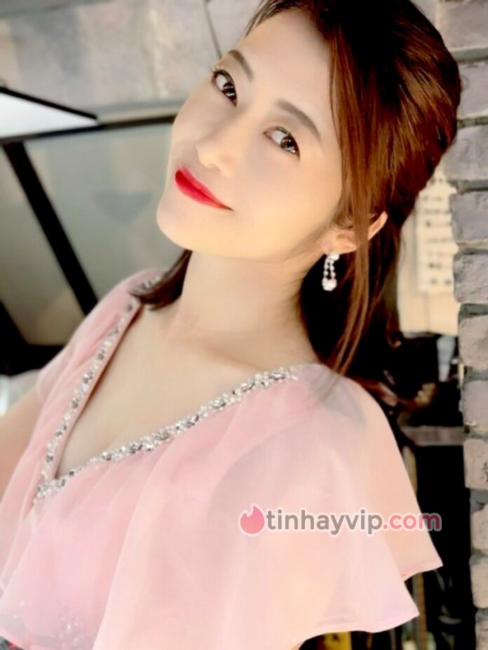 Maki Hojo là ai? Loạt ảnh nóng không che của nàng 北条麻妃