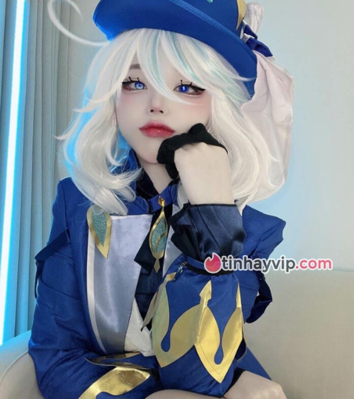 Cực phẩm cosplayer Hina kiêm Tiktoker 4M follower