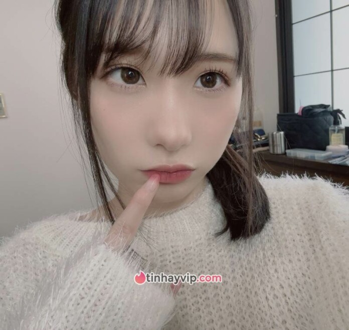 Yuka Murakami đang Lén Lút Sếch Thì Bị Bà Bắt đi ăn Dưa